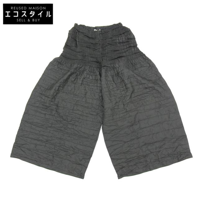 ISSEY MIYAKE イッセイミヤケ ボトムス M グリーン レディース