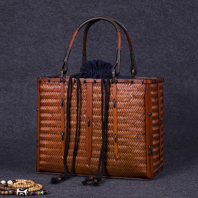 母の日 ハンドメイド 大容量 白竹 籠 工芸品 手編み かごバッグ バンブーバスケット 籠 かご バッグ コンパクト 巾着 手作り 篭 かご 工芸品 工藝 民藝 民芸 竹籠 竹細工 かご バスケット プレゼント ギフト 竹製