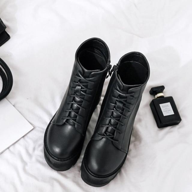 厚底 ブーツ 歩きやすい チャンキーヒール ショートブーツ レース