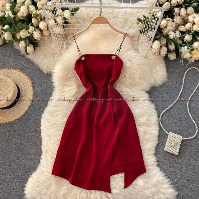 ライトラグジュアリーレディースフライドストリートドレス女性デザインセンスニッチチェーンサスペンダースリムショートイレギュラースモールドレスドレス