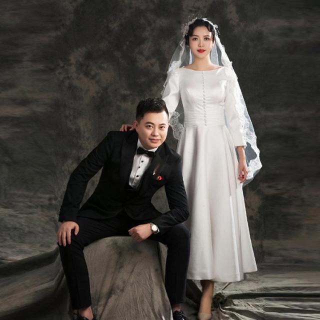 ウエディングドレス 二次会 花嫁 パーティドレス 結婚式  ウェディグドレス 白 ホワイト プロントボタン シンプル フォトウェディング ドレス レストランウェディング リゾートウェディング レストランウェディング ウエディングドレス 二次会 花嫁 パーティドレス 結婚式 ウェディ