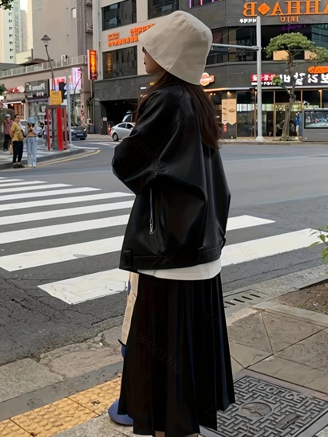 女性用フリース裏地モーターサイクルジャケット - 厚手の冬コート、PUコーティングされたジッパーフロント、ゆったりフィットカジュアルシックな黒色ジャケット、寒い天候向け、バイクギア 女性用フリース裏地モーターサイクルジャケット - 厚手の冬コート、PU