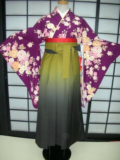 【期間限定特別価格】 往復送料無料/全部揃って安心/フルセット★卒業式袴レンタルセット★黒地に花輪柄no3