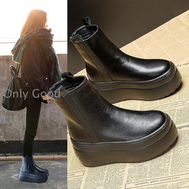 ブーツ レディース ショートブーツ エンジニアブーツ 厚底ブーツ バックルベルト 太ヒール 黒 バイク用ブーツ ぺたんこ 疲れない 歩きやすい