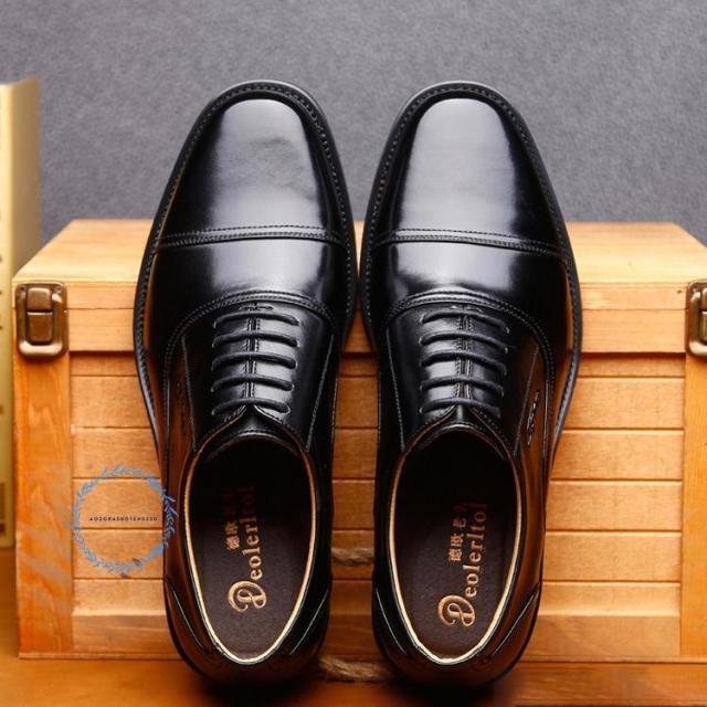 メンズビジネスシューズ　本革　牛革　メンズシューズ　春夏秋冬　オールシーズン　メンズ革靴　レースアップ　通勤　ドライブ　紳士靴　履きやすい