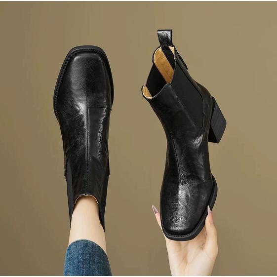 ショートブーツ 本革 ソフトソール チェルシーブーツ レディース シンプル バックジッパーブーツ センターシーム ファスナー付き レザー ローヒール 軽量