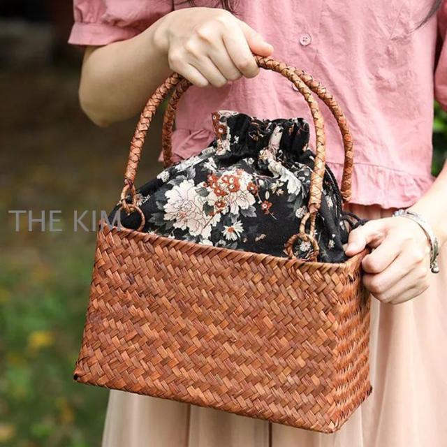 かごバッグ レディース ショルダーバッグ 斜めがけ　麦わらバッグ ピクニック 手提げ 海 ビーチ 夏バッグ 麦わらバッグ 軽量 かわいい 草編みバッグ