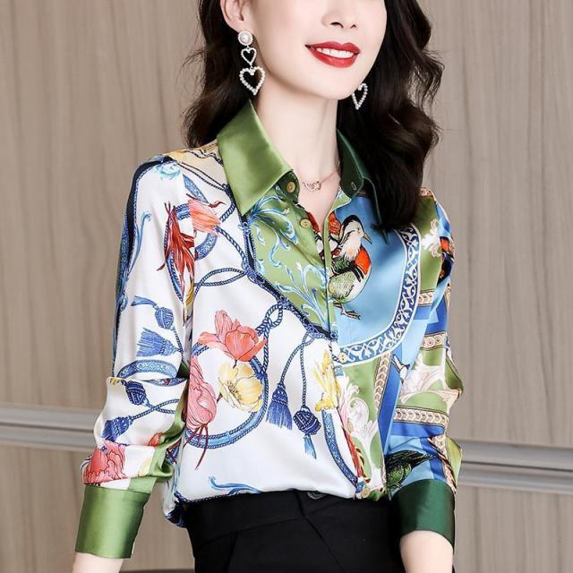ブラウス トップス 長袖 シャツ スカーフ柄 柄シャツ サテン素材 大人スタイル オフィスカジュアル きれいめ グリーン ホワイト ブルー レディース