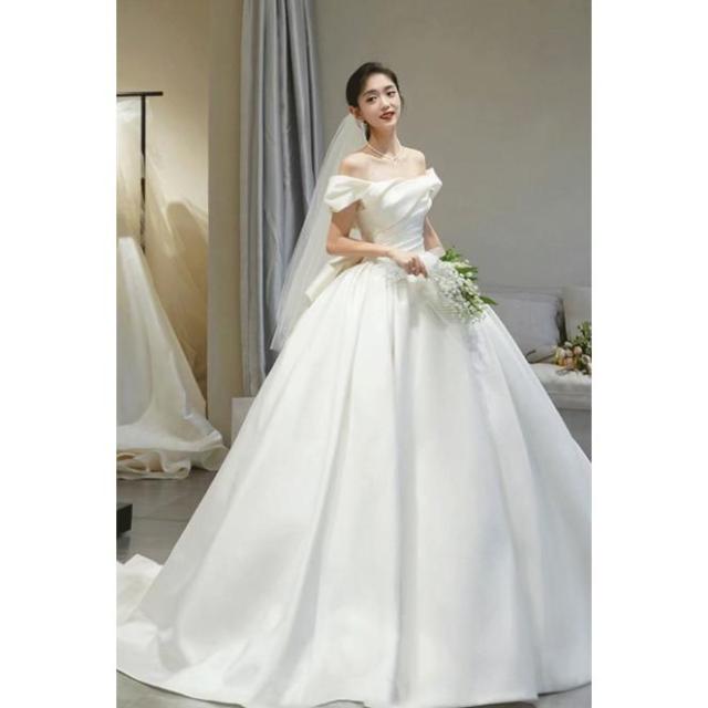 ウェディングドレス 二次会 結婚式 ブライダル Aラインドレス サテン オフショルダー 前撮り 挙式 花嫁 ウエディングドレス リボン プリンセス シンプル
