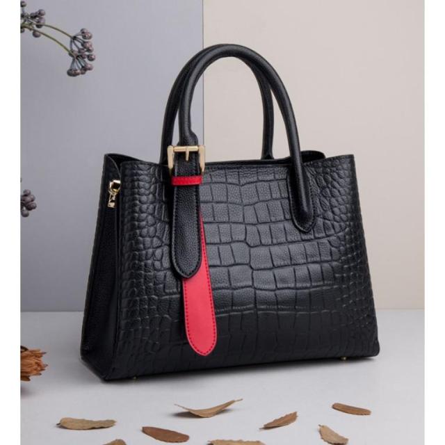 新作 レディースバッグ 本革トートバッグ ショルダーバッグ　ハンドバッグ　バック　通勤通学 収納たっぷり カバン　ビジネス　レザーバッグ