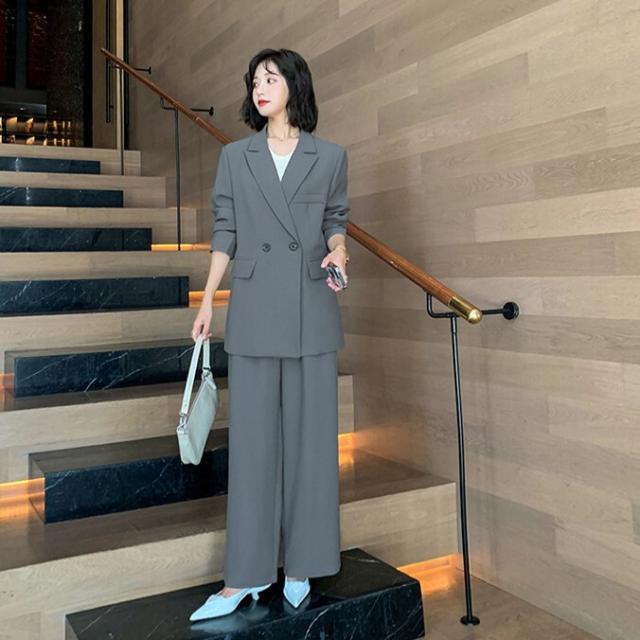 セットアップ スーツ 送料無料 個性 ボタン 長袖 襟付き 前開き 羽織 パンツ ポケット かわいい 大人可愛い きれいめ シンプル カジュアル 上品 おしゃれ 主役級 存在感 ロングシーズン レトロ ガーリー 抜け感 レディース ママ OL 学生