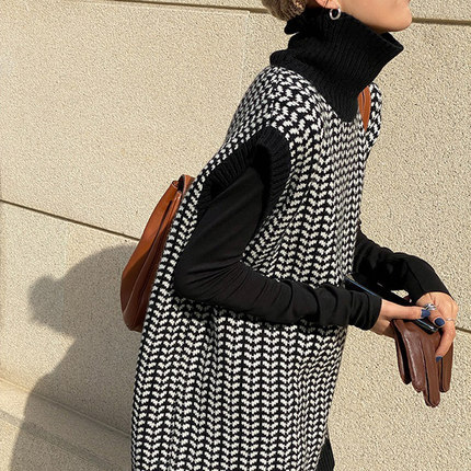 トップス ベスト 送料無料 個性 ニット プルオーバー 重ね着 ラウンドネック かわいい 大人可愛い きれいめ 上品 シンプル カジュアル おしゃれ 主役級 存在感 こなれ感 とろみ感 抜け感 ガーリー 秋 冬 レトロ レディース 学生 OL _