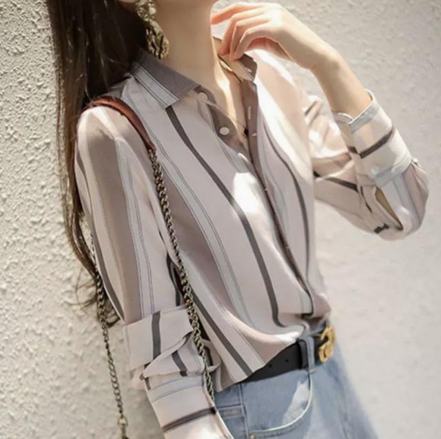 トップス デート シャツ ブラウス カットソー 袖あり 長袖 かわいい 大人可愛い きれいめ シンプル カジュアル 大人 上品 おしゃれ お洒落 主役級 存在感 春 秋 10代 20代 30代 レディース 女性用 OL 学生 デート お出かけ 公園デビュー 女子会 休日 イベント 旅行 着回し