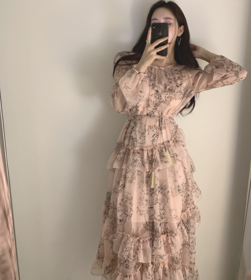 レディース ティアード ワンピース 人気 通販 ティアードおすすめ  膝丈 個性的 ミディアム丈 袖あり 長袖 ラウンドネック フレア Aライン シフォン ベルト ウエストマーク 綿 大人 可愛い きれいめ シンプル 上品 おしゃれ 大人女子 ラブリー キュート 10代 20代 デート