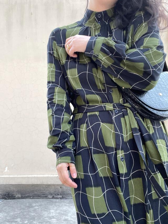 ワンピース レトログリーン エレガン トドレス セクシー エロかわ キャミワンピ ボディライン Vネック カシュクール キャミソール タイト チュニックワンピース ミニ丈 デート エレガント 上品 お洒落 大人可愛い パーティー イベント インスタ映え  冬 ワンサイズ