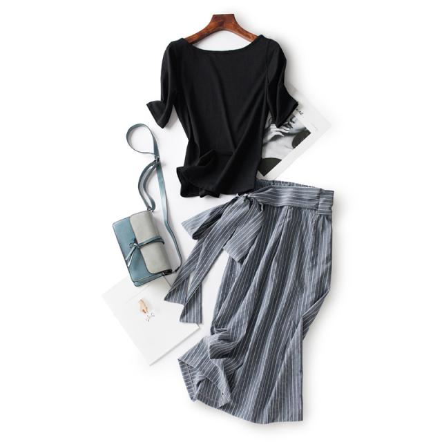 レディーストップス＋スカート２点セット 半袖 Ｔシャツ ボートネック ウエストリボン ストライプスカート Aライン 膝下丈 春 夏 シンプル 着回し お得 ナチュラル 大人可愛い カジュアル 通勤 通学 お出かけ 普段着 旅行 おしゃれ お洒落 サイズ展開 S 2XL