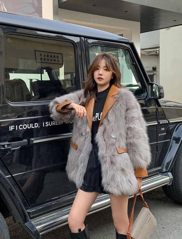 フェイクファーコート アウター コート もこもこアウター 袖あり 長袖 Vネック 襟付き もこもこ モコモコ 前開き 大人可愛い きれいめ シンプル カジュアル 大人 上品 おしゃれ お洒落 大人可愛い 大人女子 無地 秋 冬 10代 20代 30代 レディース 学生 通学 デート お出かけ フェイクファーコート アウター コート もこもこアウター 袖あり 長袖