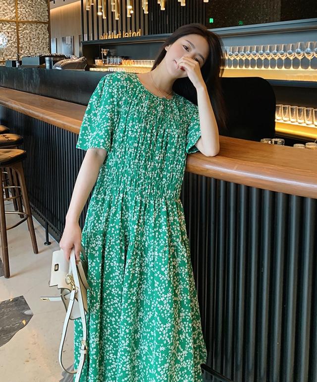 花柄シフォンドレス ワンピース フレアワンピース ティアードワンピース ロング ロング丈 袖あり 半袖 ラウンドネック フレア Aライン 透け感 かわいい 大人可愛い きれいめ 大人 上品 おしゃれ お洒落 大人可愛い 大人女子 キュート ガーリー 主役級 花柄 小花柄 フラワー