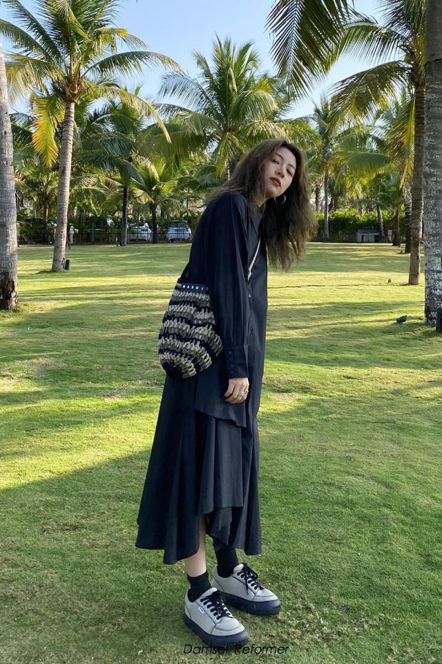 ルーズシャツワンピース ワンピース シャツワンピース  ビッグシルエットロング ロング丈 長袖 襟付き フレア セミフレア ドッキング 綿 ゆったり かわいい きれいめ シンプル 大人 おしゃれ 大人可愛い 大人女子 こなれ感 個性的 クール モード系 モノトーン 無地