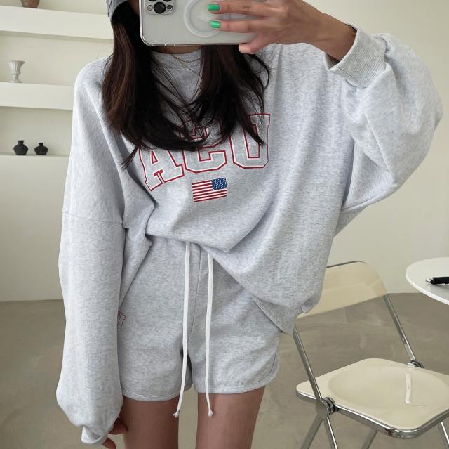 セットアップ レディース カジュアル ロゴ スウェット トレーナー ショート ロングパンツ 上下 3点セット お得 長袖 袖あり ラウンドネック ワイドレッグ ゆったり ルーズ ウエストゴム 大人 可愛い 女子力 おしゃれ 春 秋 ルームウェア 部屋着 スポーティー おうち時間