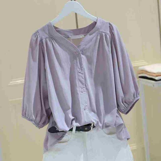 トップス シフォン シャツ ブラウス ショート ショート丈 袖あり 半袖 パフスリーブ Vネック 襟なし 前開き かわいい 大人可愛い シンプル カジュアル 大人 おしゃれ お洒落 大人女子 ルーズ 無地 春 夏 秋 10代 20代 レディース 通勤 学生 通学 デート お出かけ 女子会 休日