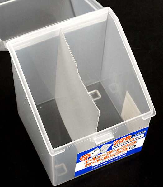 トレーディングカードボックス 220枚収納 8.8×8.8×高さ10.7cm トレーディングカードボックス 220枚収納 8.8×8.8×高さ10.7cm