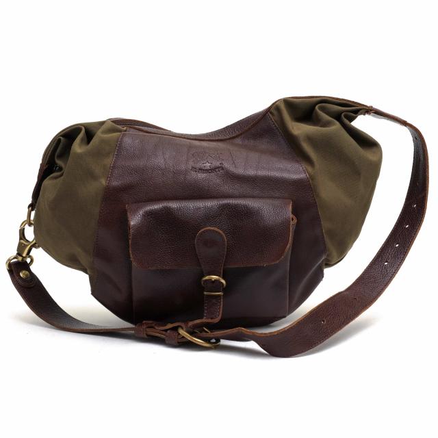 ○イルビゾンテ IL BISONTE  ショルダーバッグ 5452302020 3WAY L 三日月型 定番 ユニセックス 男女兼用 レディース 【中古】 中古