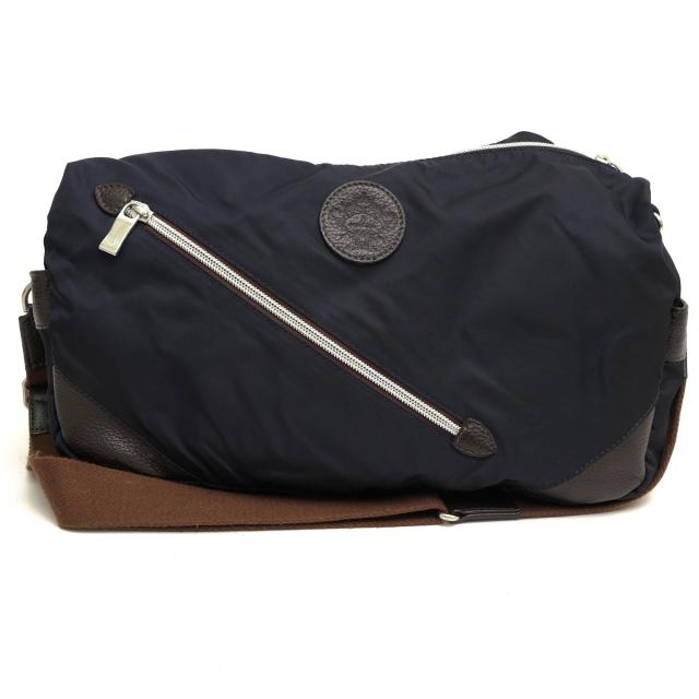 ○オロビアンコ orobianco 伊リモンタ社ナイロン ショルダーバッグ SILVESTRA DOUBLE シルヴェストラ 裏地ストライプ柄 2WAY ショ  中古