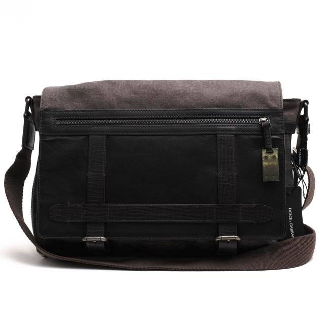 ○ドルガバ DOLCE＆GABBANA 牛革 カーフ ショルダーバッグ BM1199 A8228 80506 MESSENGER CANVAS フラップ式 メッセンジャーバッグ 中古