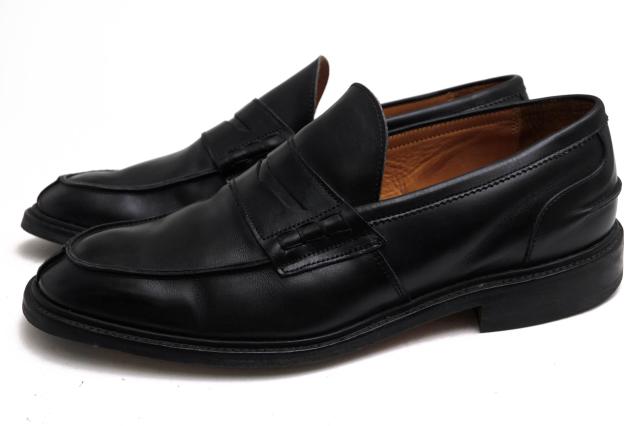 ○トリッカーズ Tricker's 牛革 カーフ ローファー M3227 JAMES PENNY LOAFER ジェームス ストームウェルト仕様 レザーソー  中古