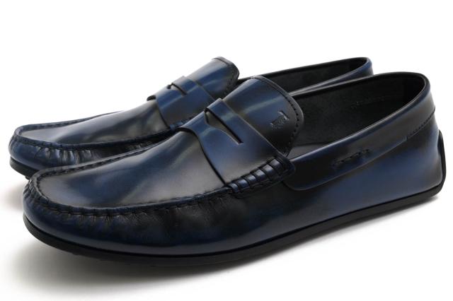 ○トッズ TOD'S 牛革 カーフ ドライビングシューズ ローファー型 モカシン スリッポン メンズ 【中古】 中古