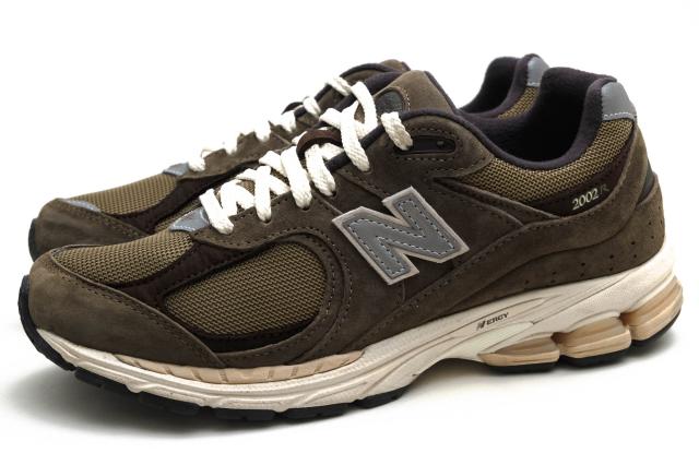 ○ニューバランス NEW BALANCE ピッグヌバックスエード ローカットスニーカー M2002RHN メンズ 【中古】 中古