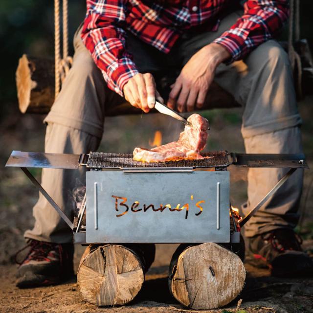 バーベキューコンロ チタングリル （ バーベキュー コンロ 焚き火台 グリル チタン 焼き網付き 焚火台 たき火台 焼網付き 収納バッグ付き バーべーキューコンロ BBQ 軽い ソロ コンパクト チタン製 おしゃれ ）