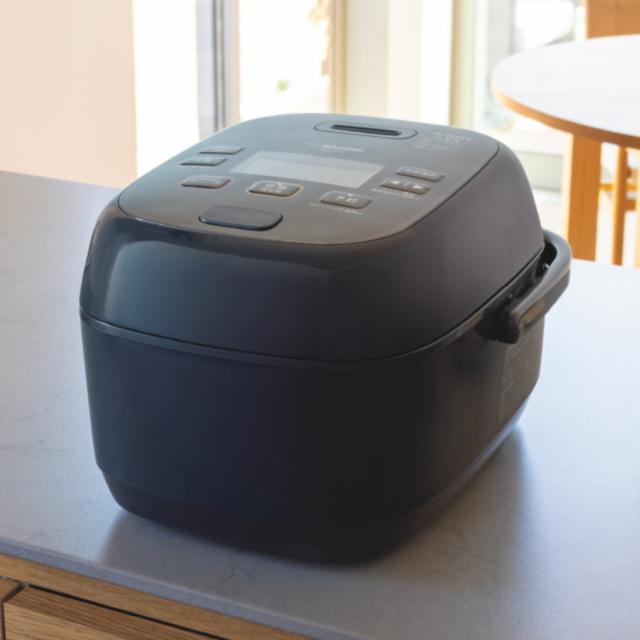 象印 圧力IH炊飯器 1升炊き 極め炊き 黒まる厚釜 フラット設計 立つしゃもじ付き 日本製 （ ZOJIRUSHI 象印マホービン 1升 ジャー 保温 鉄器コート 高圧力 ごはん 白米 雑穀米 無洗米 玄米 しゃもじ付き 調理家電 キッチン家電 ）