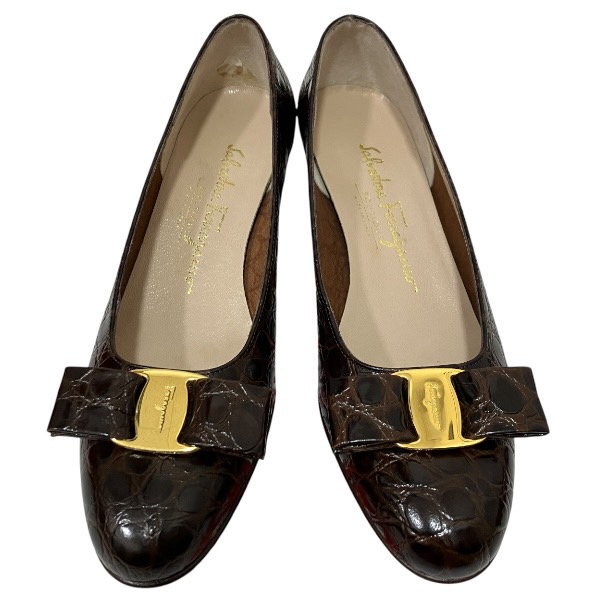フェラガモ ヴァラリボン パンプス クロコ型押し ブラウン ブランド小物 靴 レディース【中古】