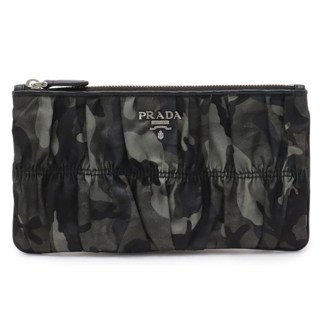 PRADA プラダ ギャザー ポーチ 小物入れ クラッチバッグ 迷彩柄 カモフラージュ ナイロン レザー FUMO グリーン系マルチカラー シルバー金具 1M1152