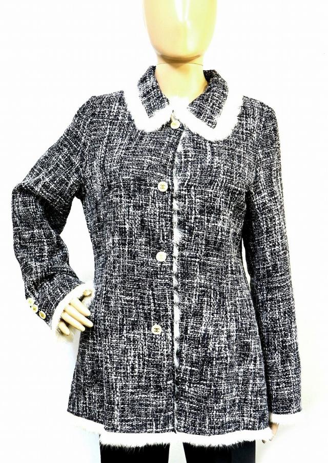 CHANEL シャネル レディース コート  ファーコート  ウール ラビット ブラック 黒 ホワイト 白 ゴールド金具
