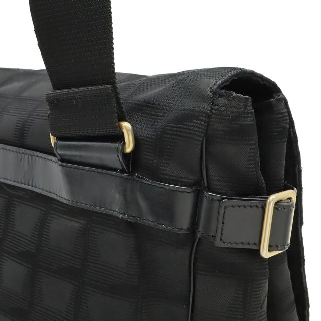 CHANEL シャネル ニュートラベルライン メッセンジャーバッグ