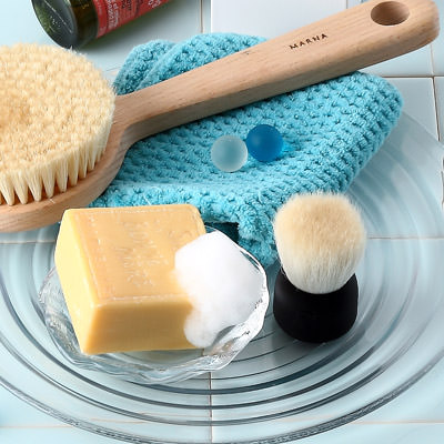 天然高級山羊毛が毛穴汚れを優しくかきだす〈 洗顔ブラシ 〉黒 ｜ 有限会社瑞穂・広島県