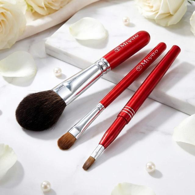 送料無料 熊野化粧筆メイクブラシ3点セット [灰リス100％チークブラシ（S）＆シャドウブラシ＆携帯リップブラシ]レッドパール