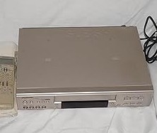 三菱 HV-BS300　 5倍モード、S-VHS ET搭載 S-VHSデッキ(中古:非常に良い)