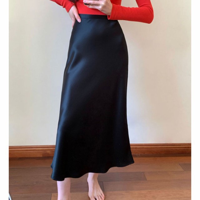 フレアスカート ハイウエスト レディース ロングスカート サテン 光沢 ツルツル 滑らか 脚長 Aライン オフィス 女性 母親 20代 30代 40代 春 夏 秋 体型カバー 通勤服 サテンスカート スカート フェミニン 使いやすい