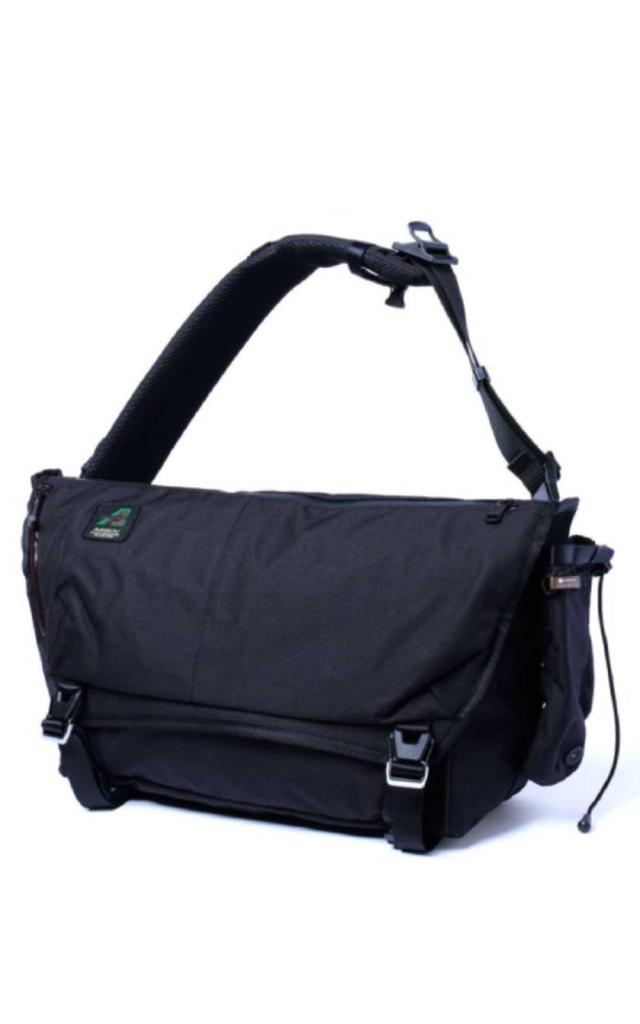 [アッソブ] STANDARD SERIES MESSENGER メッセンジャー 152318 (ブラック)