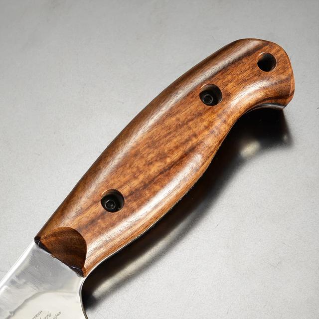 makkari knives アウトドアナイフ 灯火 フルタング 間狩純平作