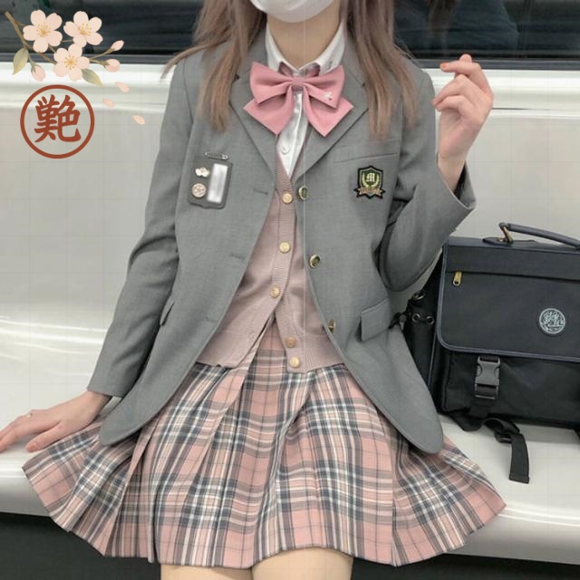 コスプレ衣装 女子高校生 スーツ 5点セット スクール ブレザー セット 可愛い リボン 女子高生 制服 レディース フォーマル 上下セット 高校生 バッジ スカート 服 スカートスーツ 仮装 長袖シャツ 文化祭 制服 中学生 発表会 卒業式 コスチューム 女の子 学園祭 学生服