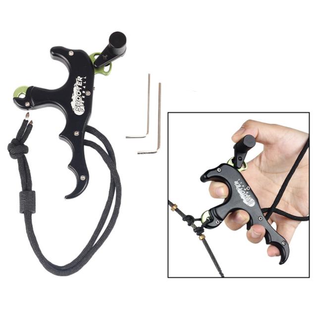 ボウリリースエイド トリガーデバイス アルミニウム合金 高感度 調整可能 4本指グリッパー アーチェリーアクセサリー