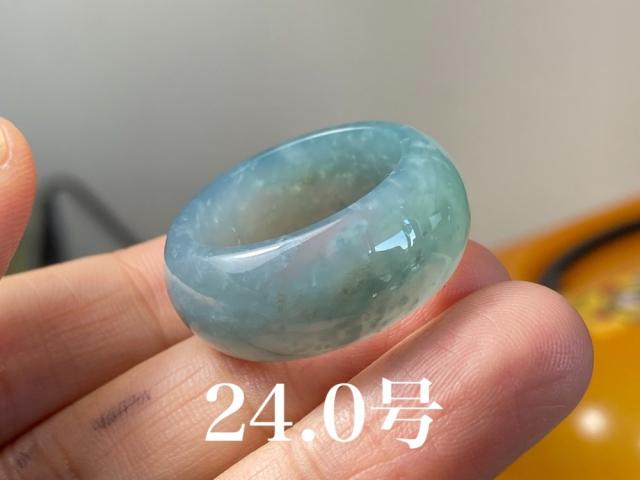 L73 上品 氷糯種 藍水 24.0号 天然 グアテマラ産 A貨 本翡翠 くりぬき 広幅 リング 板指の通販はau PAY マーケット ...