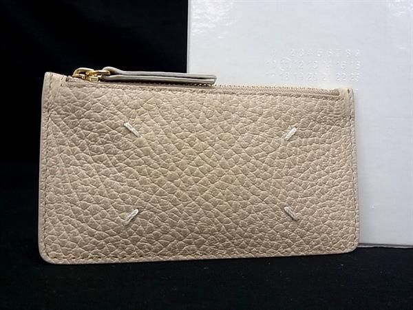 ■極美品■ Maison Margiela メゾン マルジェラ フラグメントケース ケース カード入れ レディース ライトブラウン系 AS8182