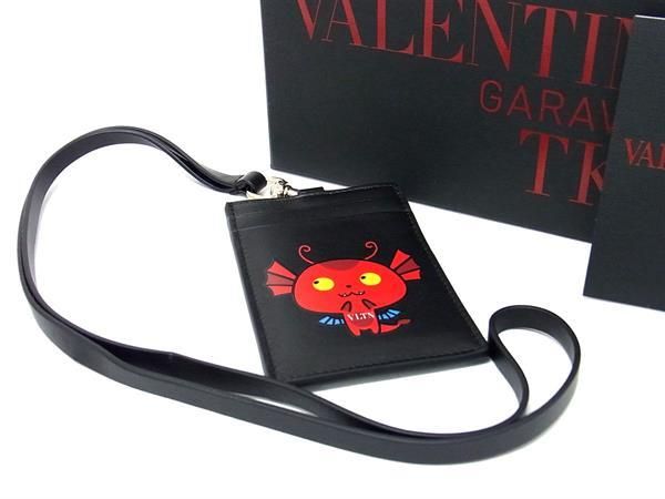 ■新品同様■ VALENTINO GARAVANI ヴァレンティノ ガラヴァーニ TKY レザー ドラゴンモチーフ カードケース パスケース ブラック系 AU7644
