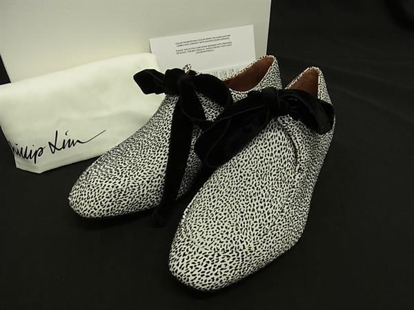 ■新品同様■ 3.1 Phillip Lim フィリップ リム スエード オペラ 表記サイズ 36 (約23.0cm) シューズ ホワイト系×ブラック系 AY9495